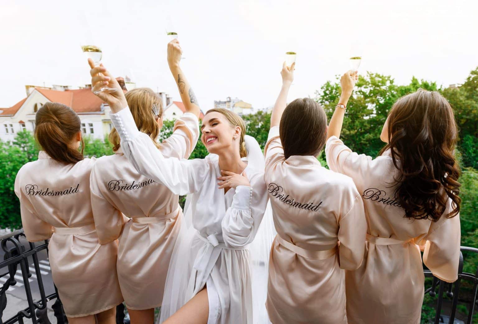 The Bridesmaid Guide: Duties, Ideas & Tips | The Foxy Hen